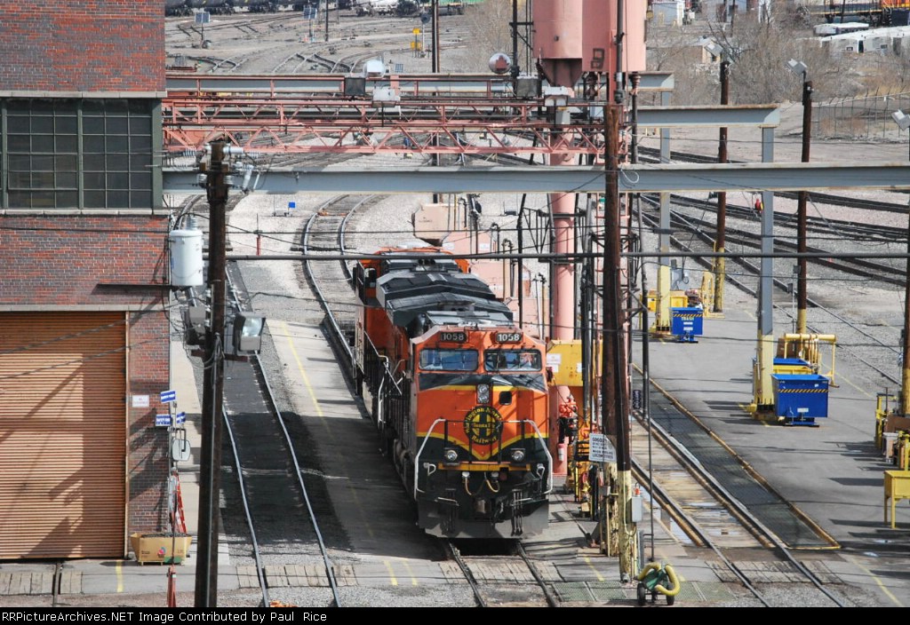 BNSF 1058 Taking on Fuel & Sand
